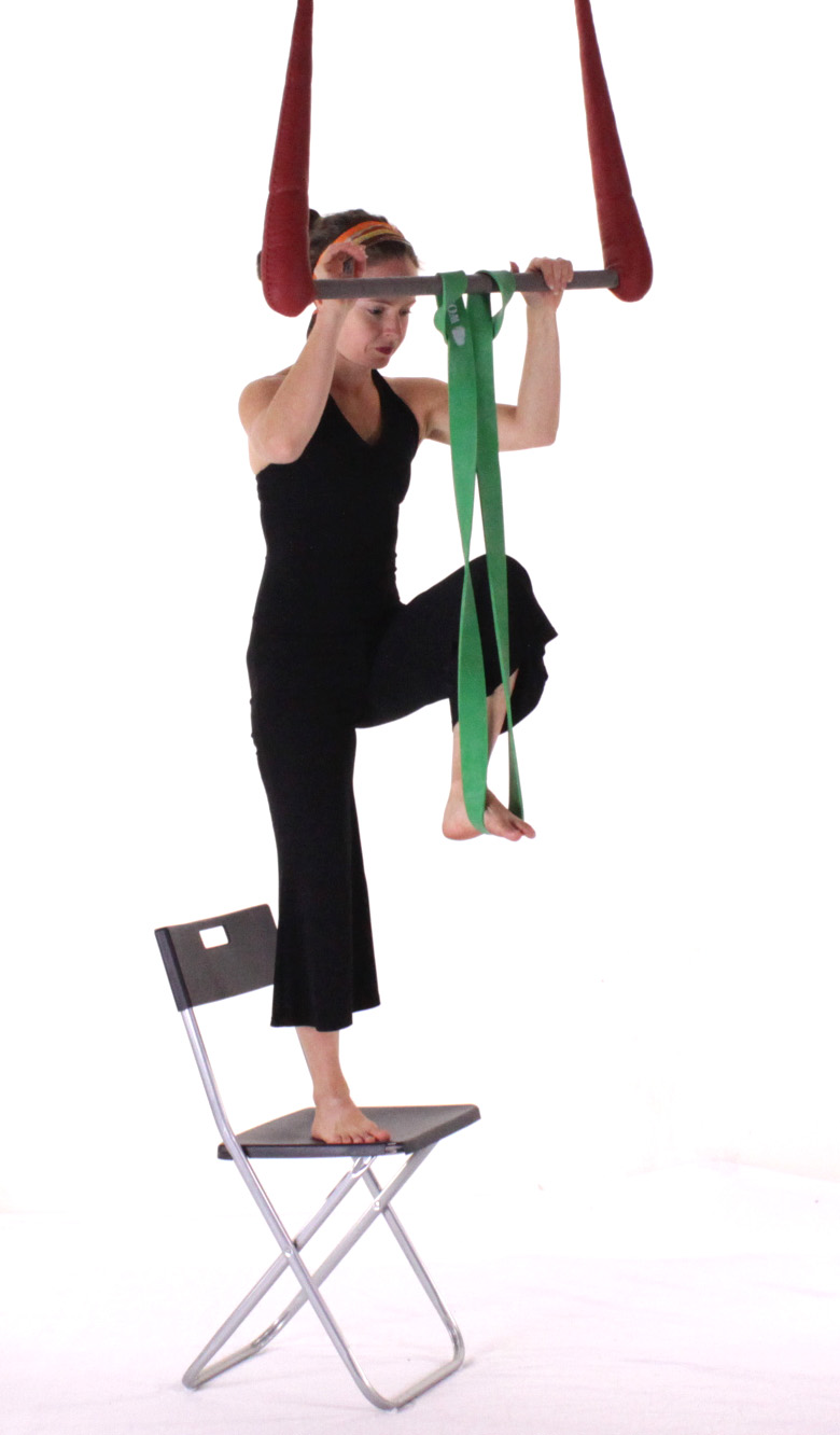Top 10 Items You Need For At-Home Aerial Workouts | www.aerialdancing.com